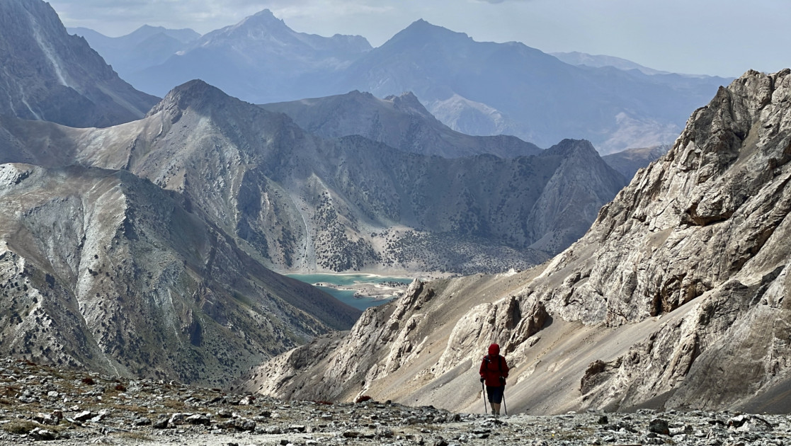 No pārlaimības līdz nāves bailēm. Ekspedīcija Tadžikistānas Fanu kalnos ...